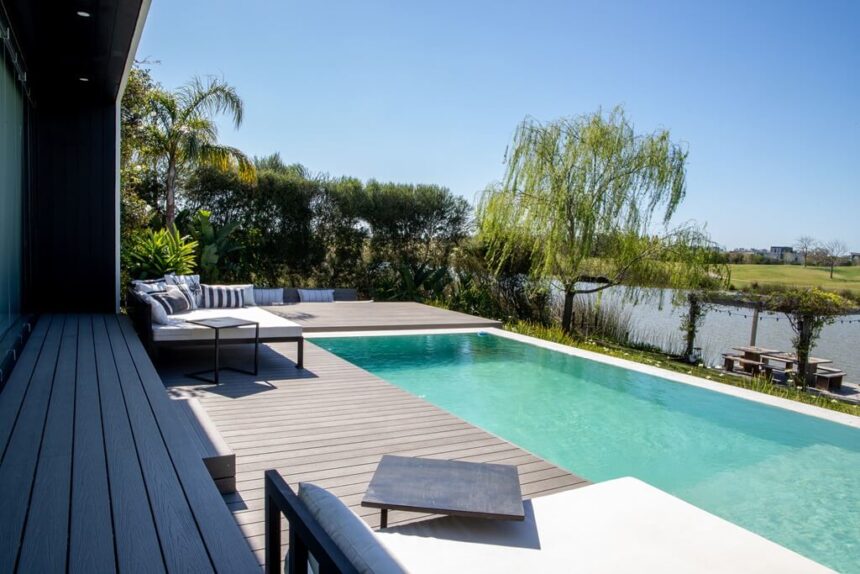 Beneficios del deck WPC frente al agua - Lifecycle Uruguay