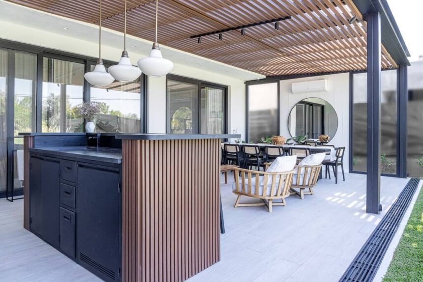 5 ideas para instalar una pergola con deck WPC - Lifecycle Uruguay